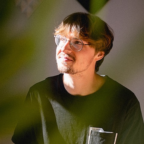 Glacier | Twitter, Instagram, Facebook | Linktree