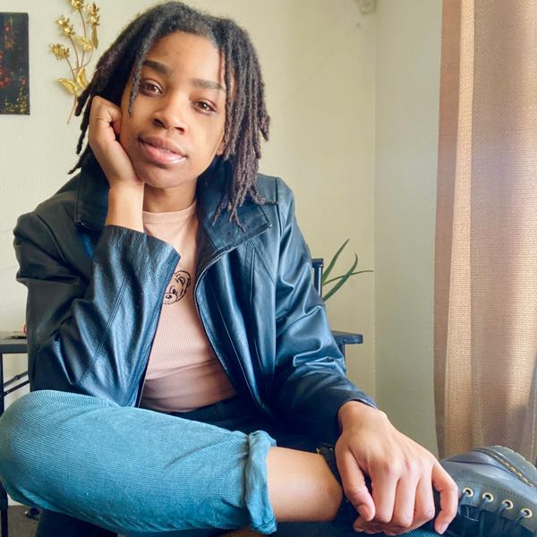 Davida | Instagram, Facebook, TikTok | Linktree