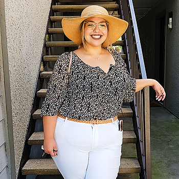 Ashley Neumann | Twitter | Linktree