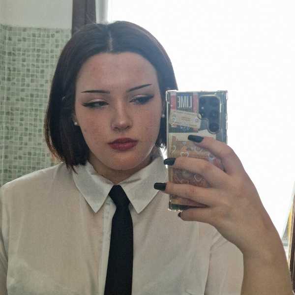 Hel | Instagram, TikTok | Linktree