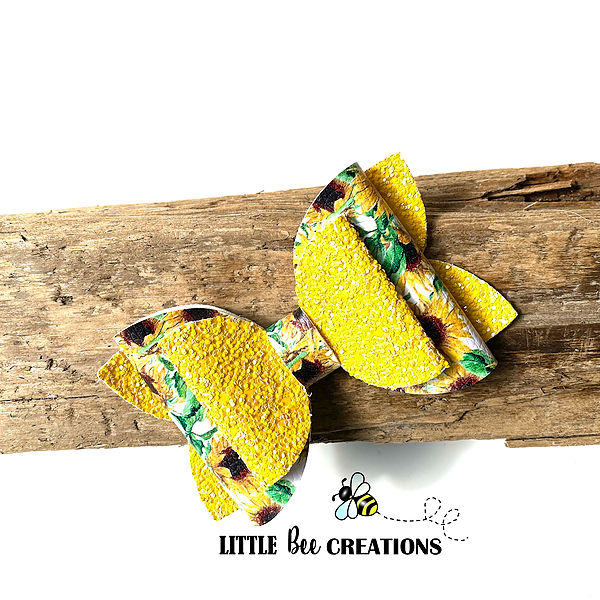 @littlebeecc | Instagram, Facebook | Linktree