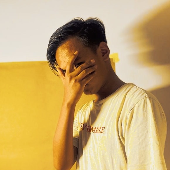 @Chomii - Listen on YouTube, Spotify - Linktree