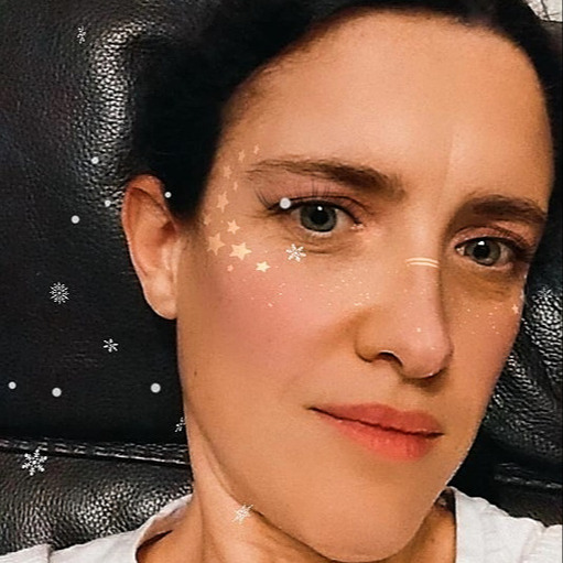 eni_reves | Twitter, Instagram | Linktree