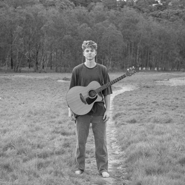 Liam Neil | Instagram | Linktree