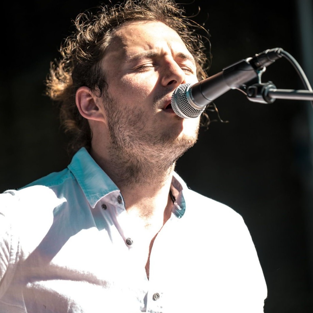 Tim Hüllstrung | Instagram, Facebook | Linktree