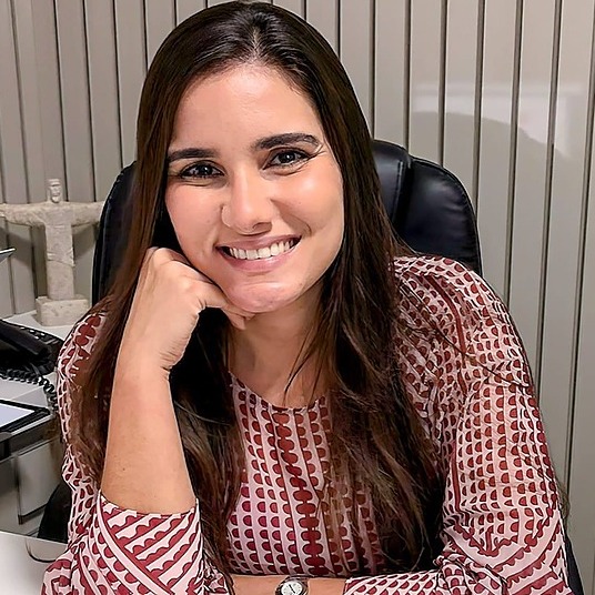 Dra. Olívia Queiroga | Instagram, Facebook | Linktree