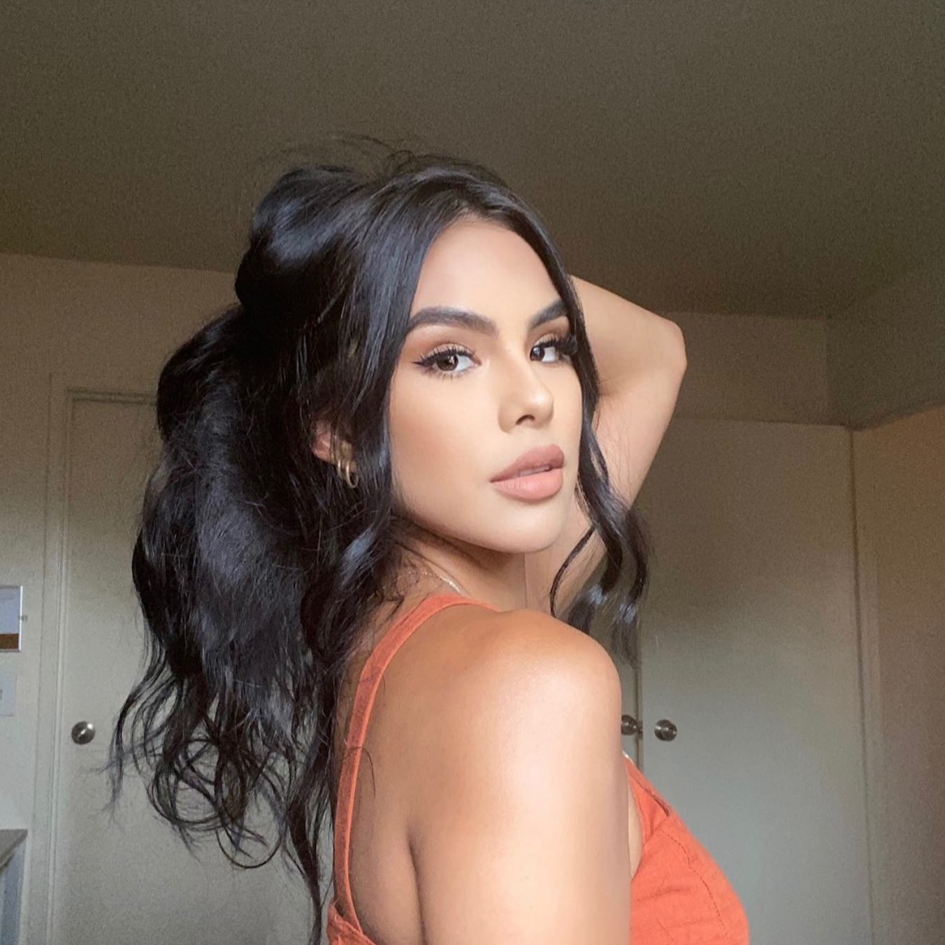 mlanda_xo | Instagram, TikTok | Linktree