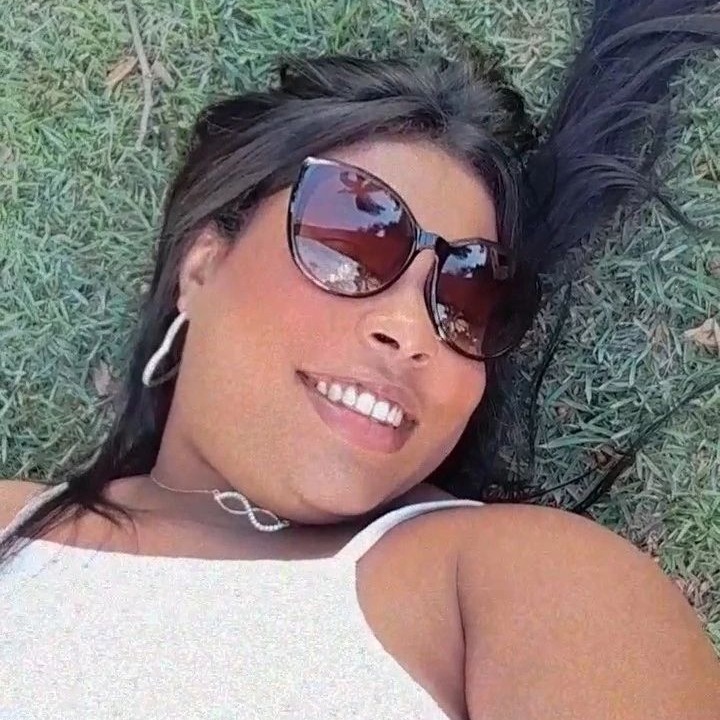 julia__roberta | Instagram, TikTok | Linktree