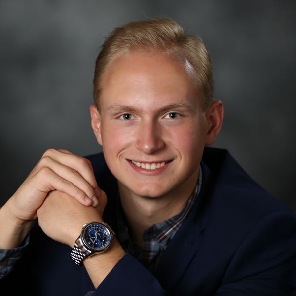 Justin Cabral | Instagram, TikTok | Linktree