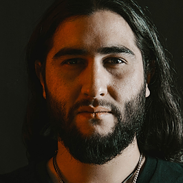 Darius. | Twitter, Instagram, Facebook, TikTok, Twitch | Linktree