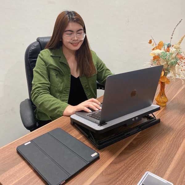 Ms. Hernandez | Twitter, Instagram, Facebook | Linktree