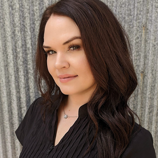 Rebecca Claire Beauty | Instagram, TikTok | Linktree