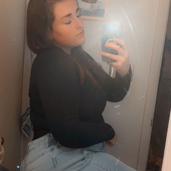 aye_abb.s | Twitter, Instagram, Twitch | Linktree