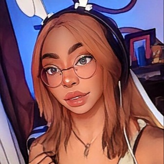 Mari | Twitter, Instagram, TikTok, Twitch | Linktree