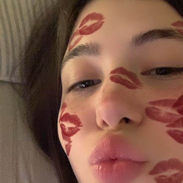 Berta | Twitter, Instagram, TikTok | Linktree