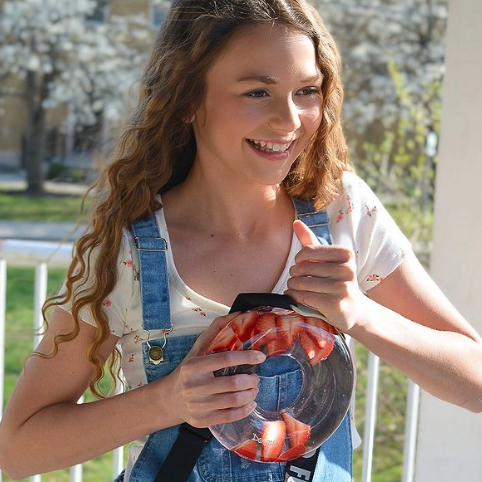 Elyse H. | Instagram, Facebook, TikTok | Linktree