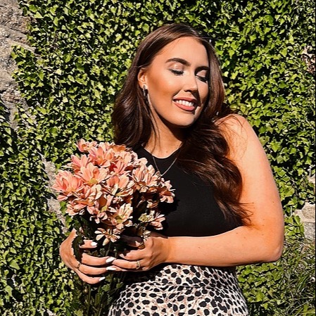 jess.luck | Instagram, TikTok | Linktree