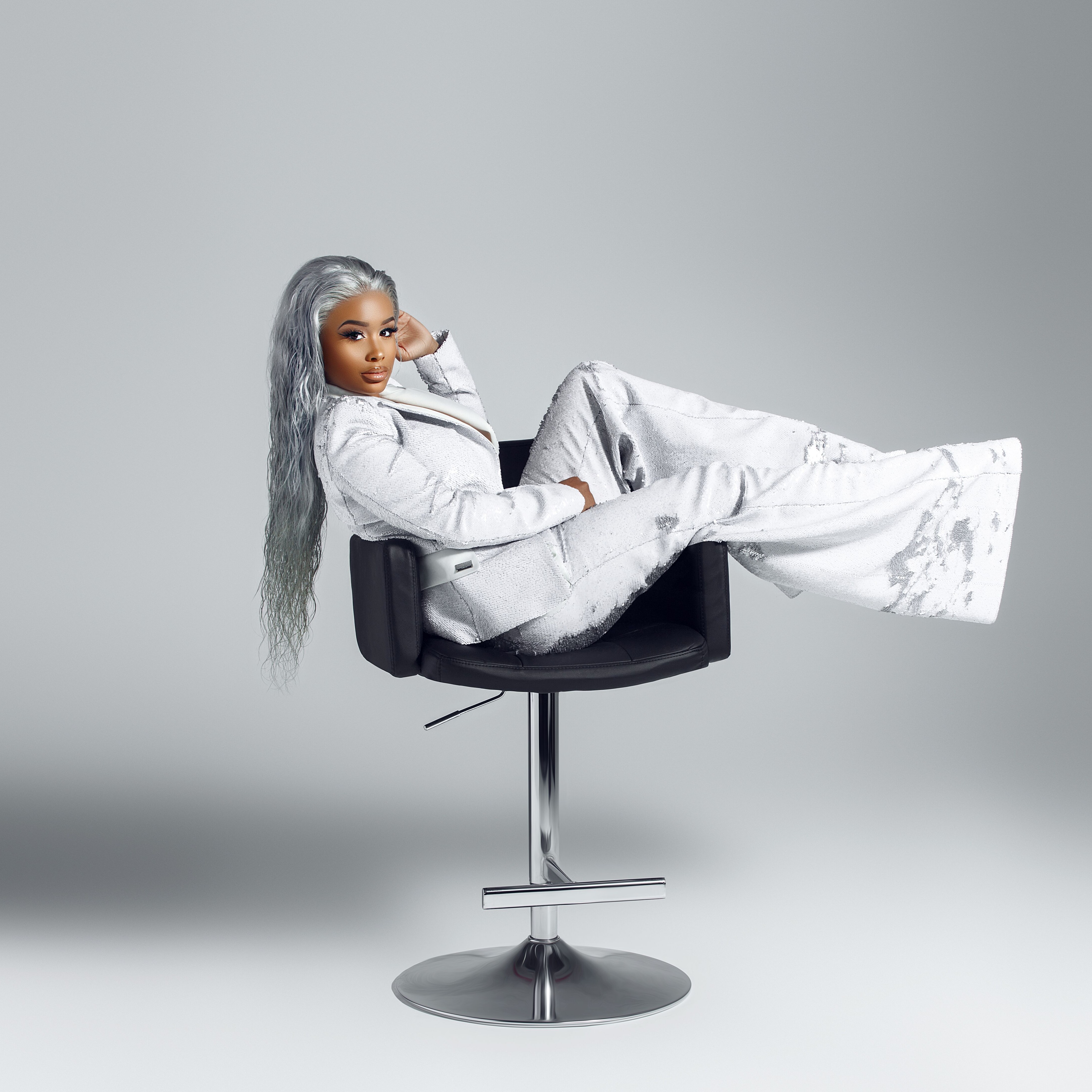 dreamdoll | Twitter, Instagram, Facebook, TikTok | Linktree