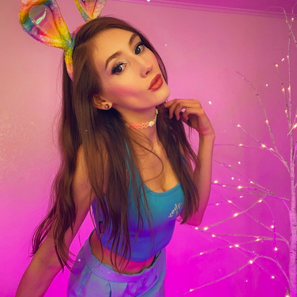 blizzyasmr | Twitter, Instagram, Facebook, TikTok, Twitch | Linktree