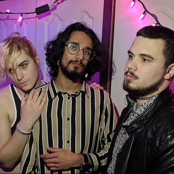 PALE NORTH🏳️‍🌈 | Twitter, Instagram, Facebook | Linktree