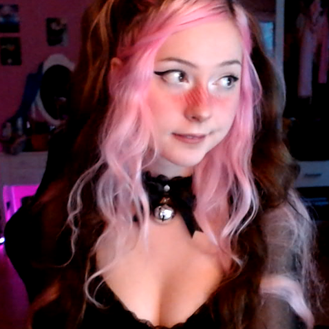 sickEmoAngel | Twitter, Instagram, TikTok, Twitch | Linktree