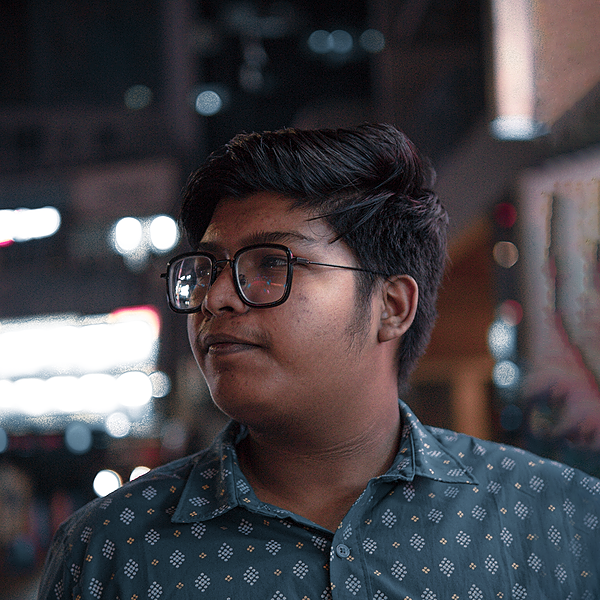 Saif D. | Twitter, Instagram, Facebook | Linktree