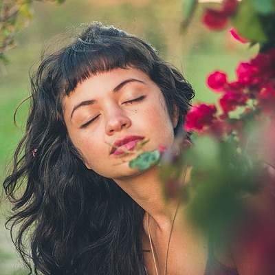 Laís Rodrigues | Instagram, YouTube | Linktree