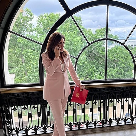 Lcda. Zoraida Buxó | Instagram, Facebook | Linktree