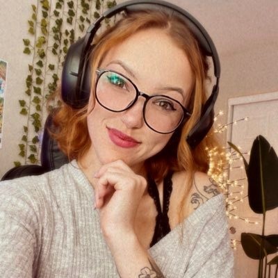 eralia 🌸 | Twitter, Instagram, TikTok, Twitch | Linktree