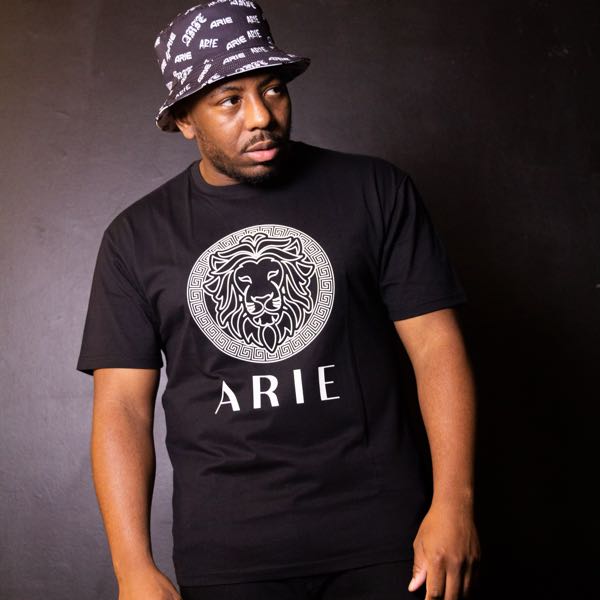 Bryson Gray link - Listen on Spotify - Linktree