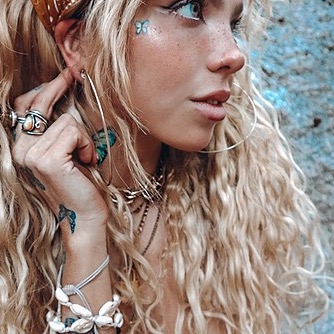 shaninblake | YouTube, Spotify, Facebook | Linktree