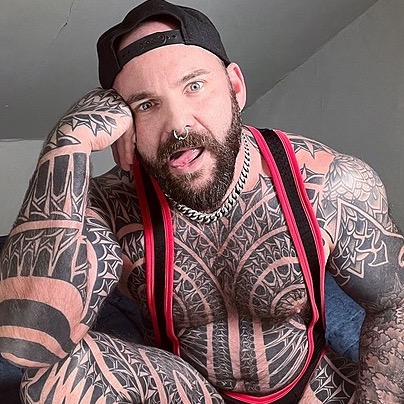 butchbeardo | Twitter, Instagram, TikTok | Linktree