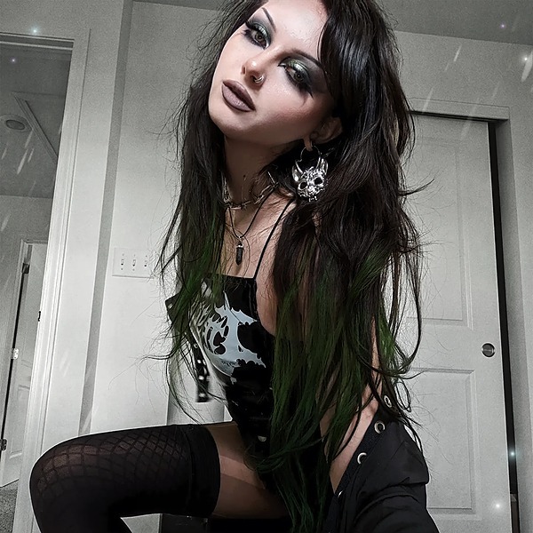 spacegothwitch | Twitter | Linktree