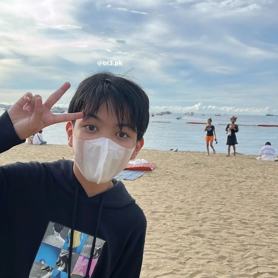 book.pkrn | Instagram, Facebook, TikTok, Twitch | Linktree