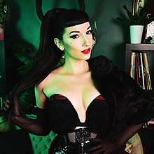 Lily Monroe 💎 | Linktree