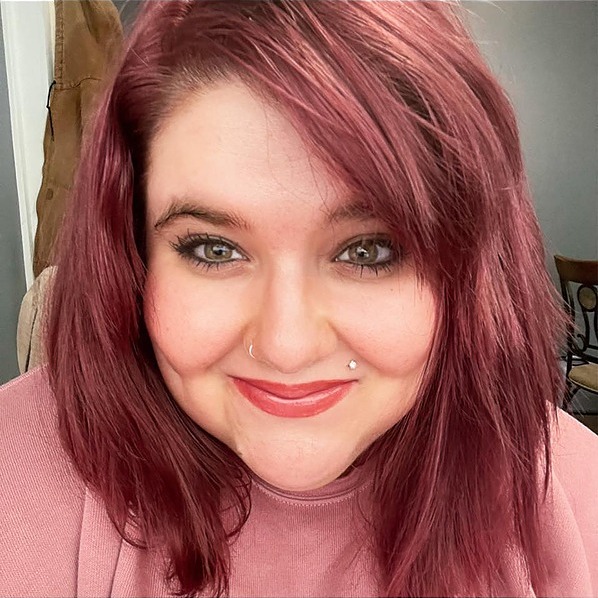 Vicky James | Instagram, Facebook | Linktree