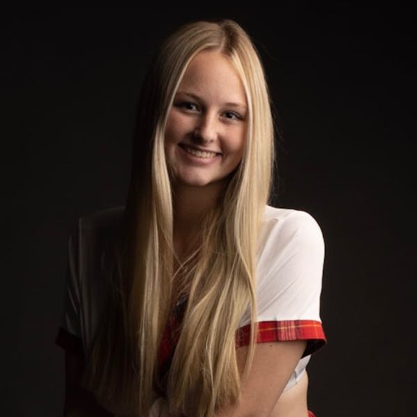 anya marie // 18 | Instagram | Linktree