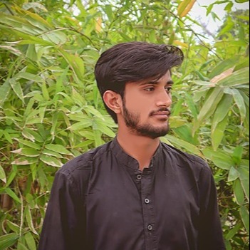 @Zeeshan Akram | Twitter, Instagram | Linktree