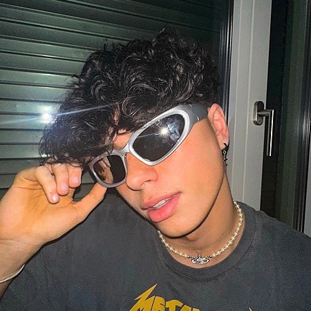 kris8an | Instagram, TikTok | Linktree