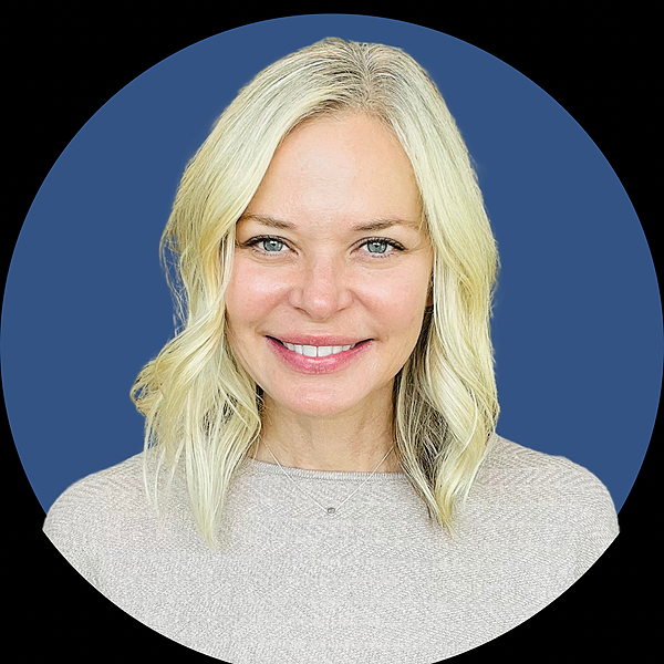 Kelli Clark | REALTOR® | Instagram, Facebook, TikTok | Linktree