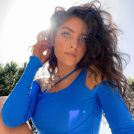 xxrene95 | Twitter, Instagram | Linktree