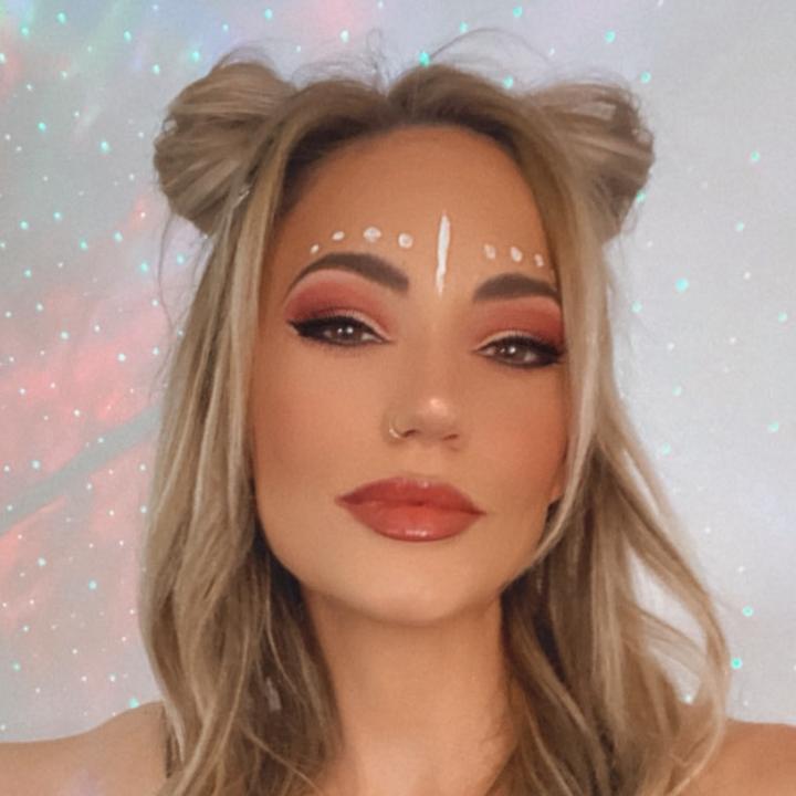 brizlittle | Twitter, Instagram, TikTok, Twitch | Linktree