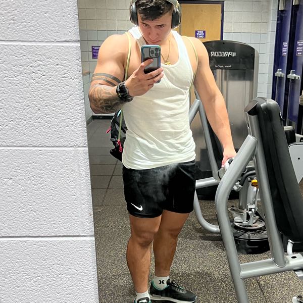 Eli Rivera: Socials | Instagram, TikTok | Linktree