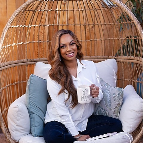 Transformation Coach & Speaker | Instagram, Facebook | Linktree