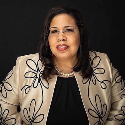 crystal.gomez | Instagram, Facebook | Linktree