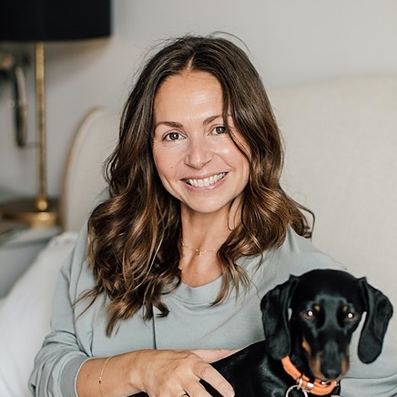 Abigail James, skincare, wellbeing and beauty expert influencer | Linktree