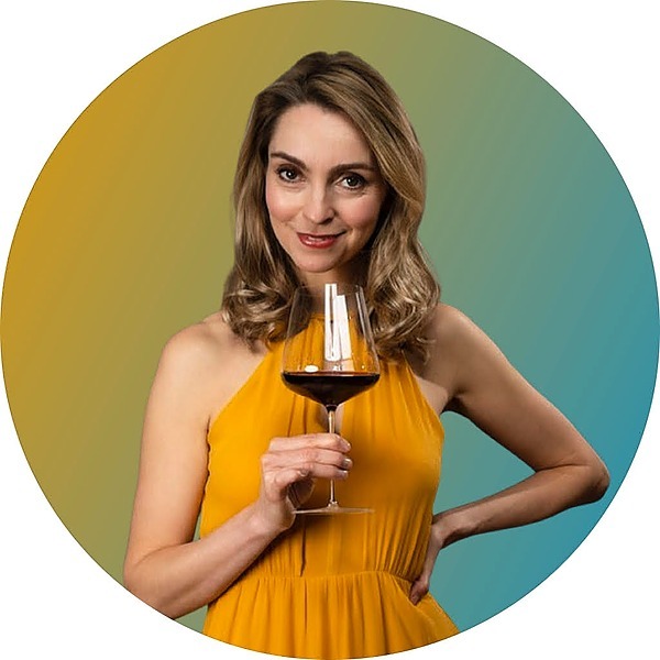 Helena Nicklin - Listen on Spotify - Linktree