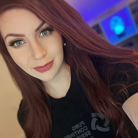 @Taryn | Twitter, Instagram, Twitch | Linktree