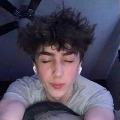 Clu | Twitter, TikTok, Twitch | Linktree