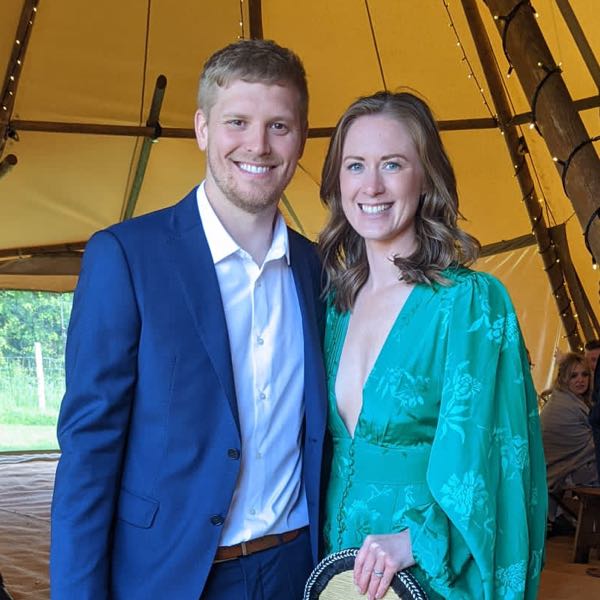 Dan and Abi | Linktree